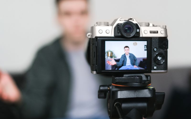 Empowering Digital Creators: Unveiling Opportunities Beyond Borders